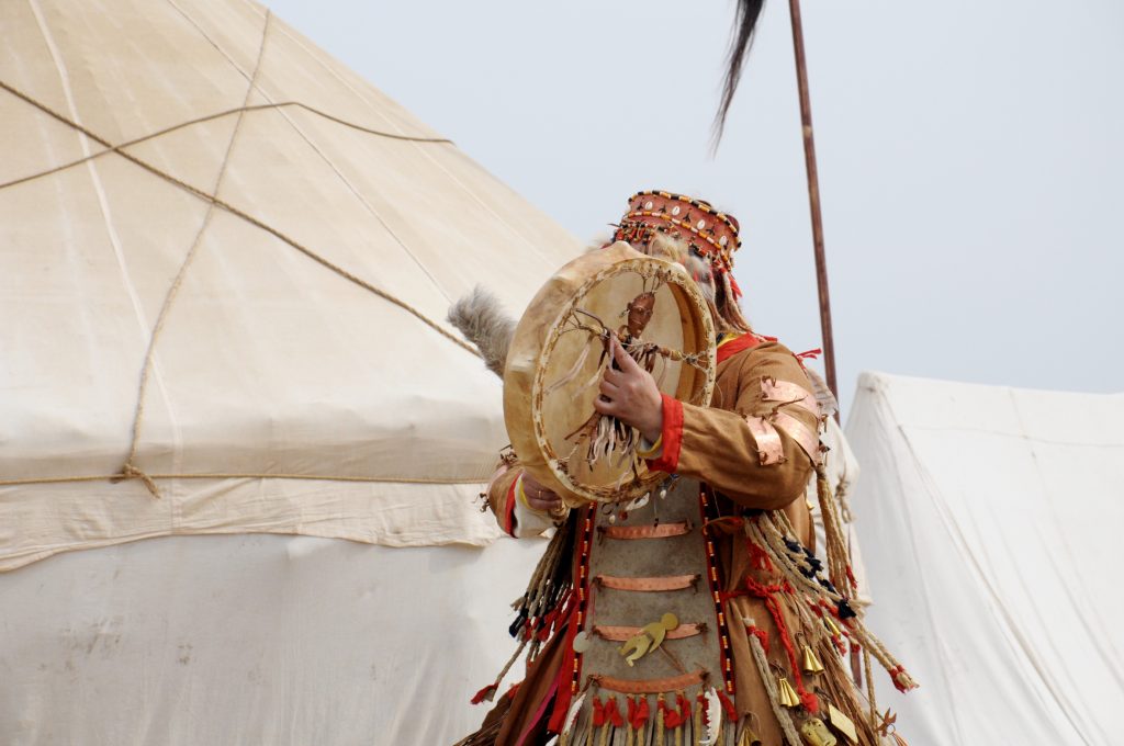 Chi o cosa è uno Sciamano? | Lux Nova, sciamanesimo a Milano